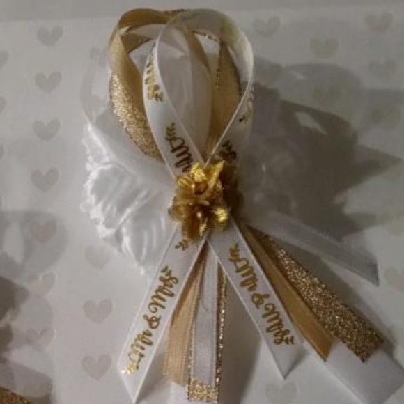Hand Crafted | Party Supplies | 25 Gold Bridal Shower Corsagescapias ...